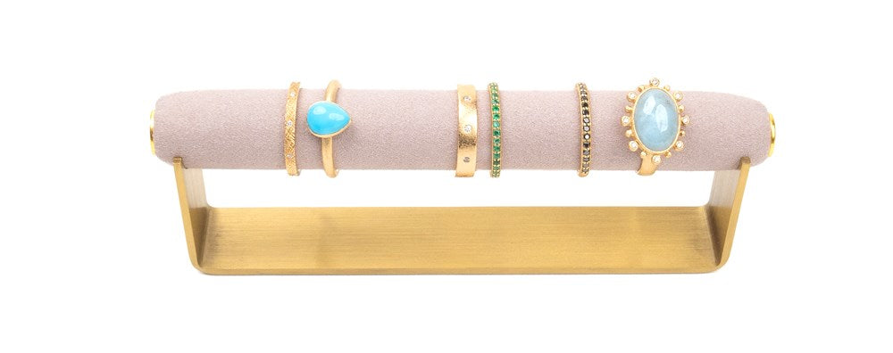 Multi ring display – Nina Wynn